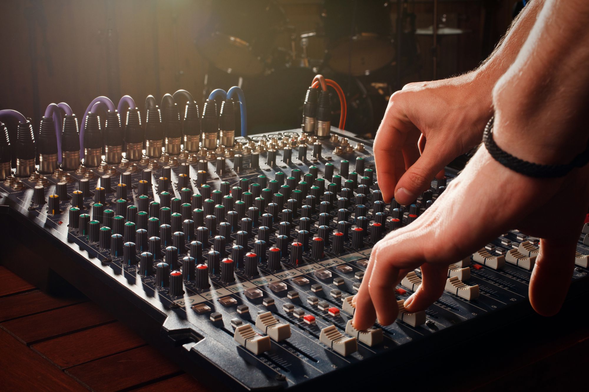 Straight Up IDEAS - The Straight Up Business Institute